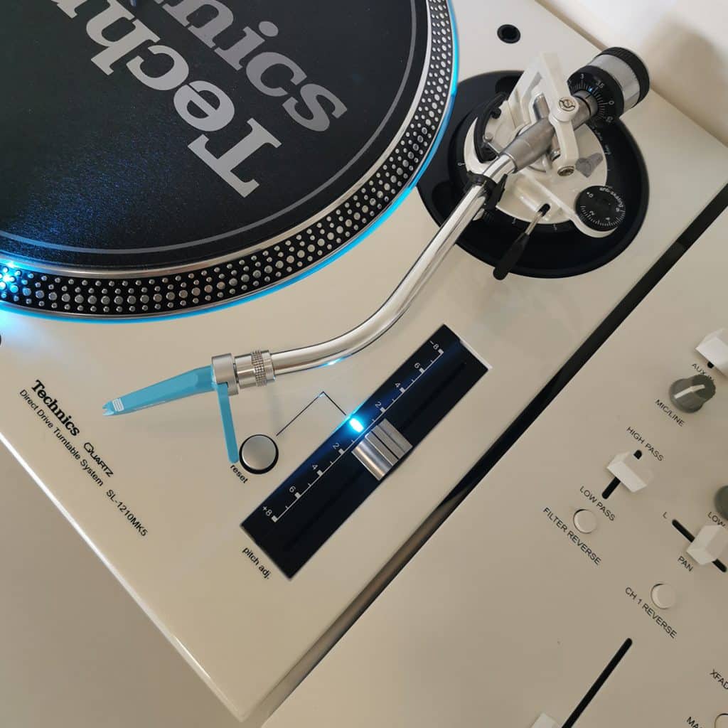 Custom Technics 1210 MK5 • Lamborghini Pearl White • Pimp My Decks